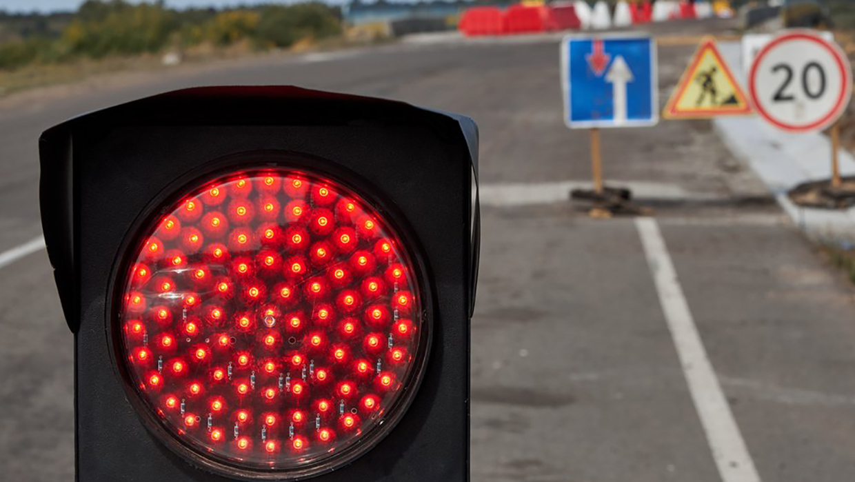 Mobilità, via XXV Aprile a senso unico alternato con semaforo: scatta ...