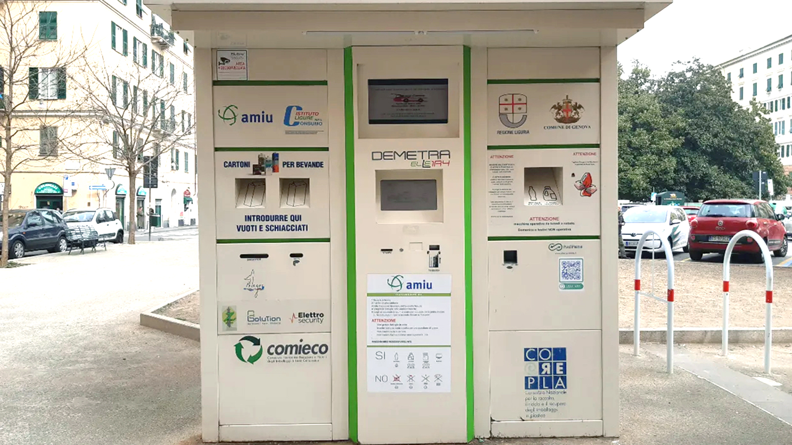 10.000.000ª bottiglia in plastica conferita negli ecocompattatori genovesi, Corepla assegna un ...