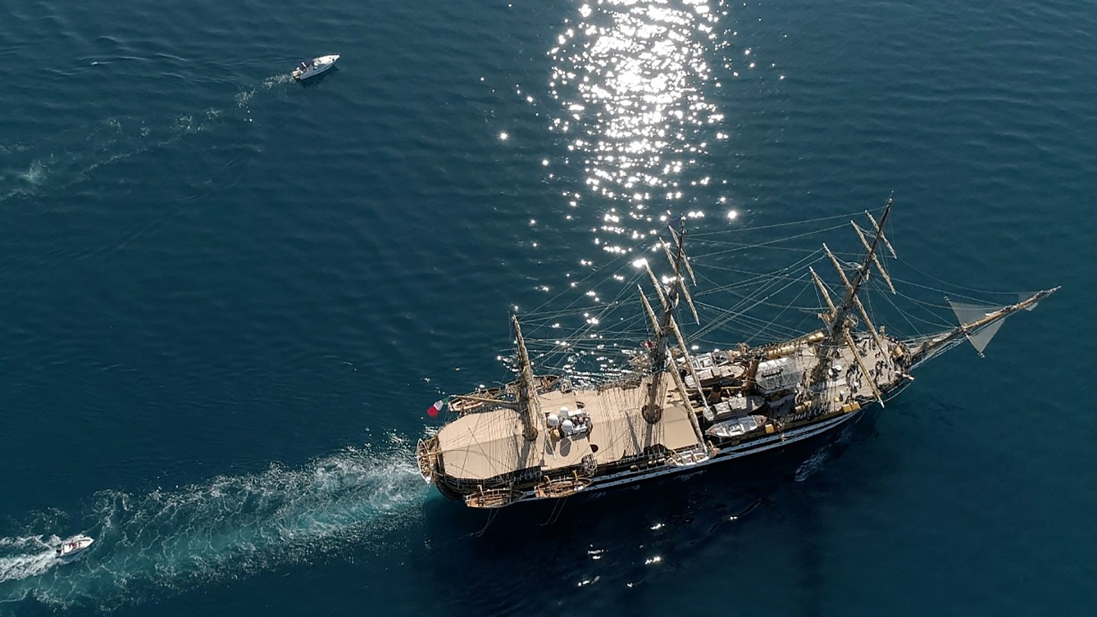 Nave Vespucci e la Liguria set della fiction Mare Promesso - genovaquotidiana.com