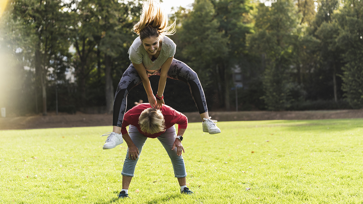 Cercasi nonni per raccontare negli asili i giochi e i mestieri di una ...