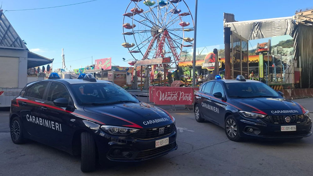 Rapine al luna park, i carabinieri fermano due 19enni: fermati nel ...
